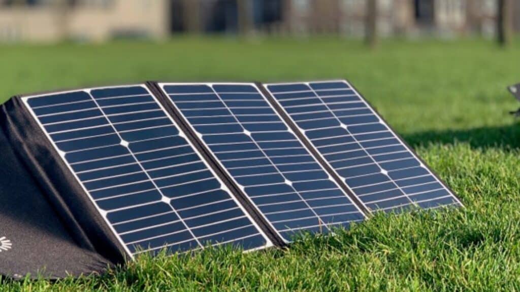 Discovering Innovation: Portable Solar Panel - Meeco